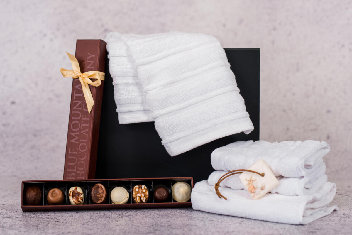 Discover The Custom Box - Your Ultimate Custom Gift Hamper! - Gifts ...